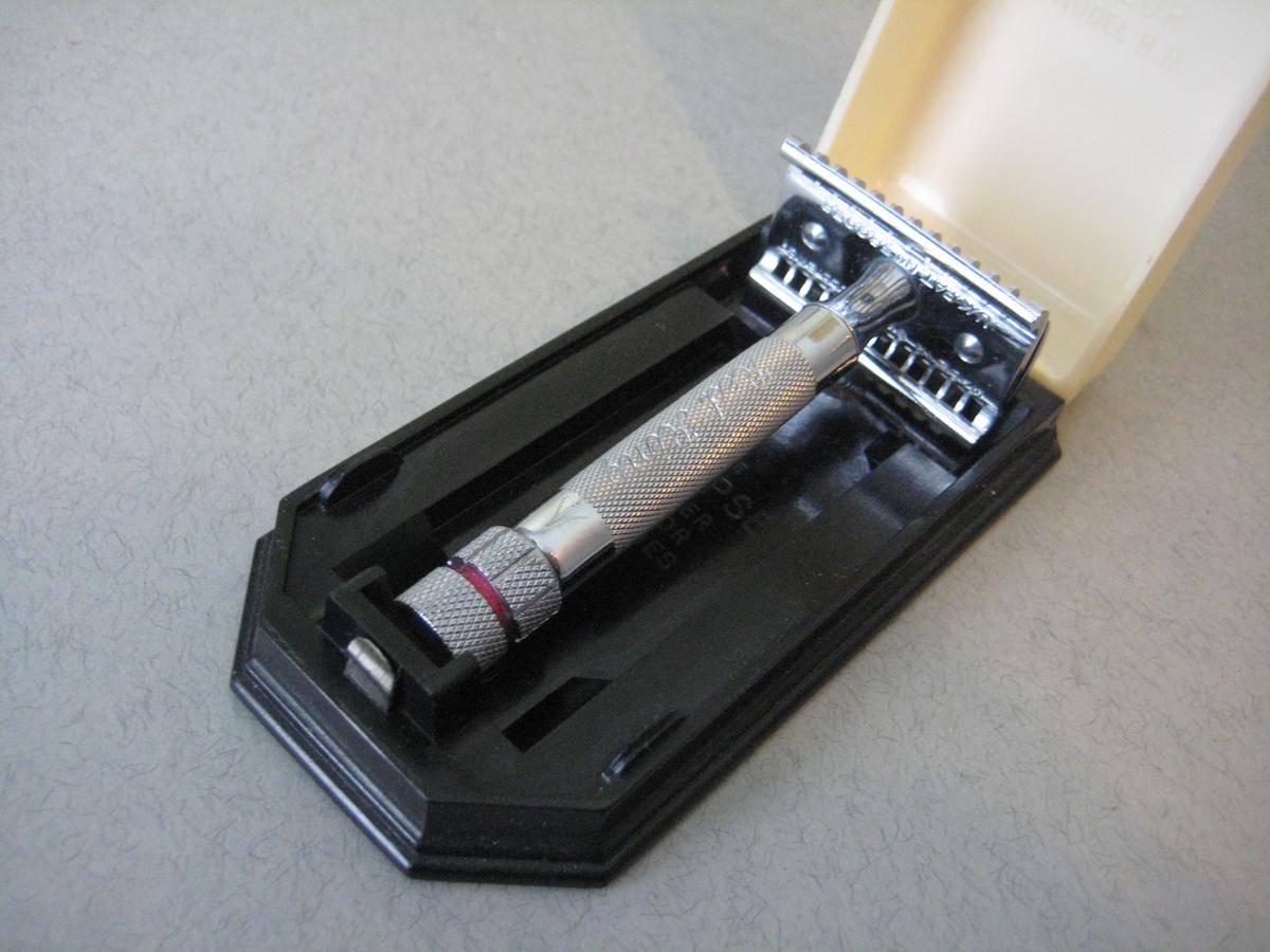 eclipse red ring razor